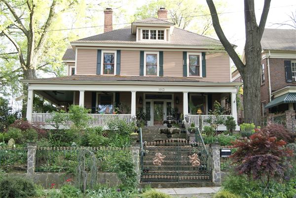 Locations Hub - Trinity Park Neighborhood