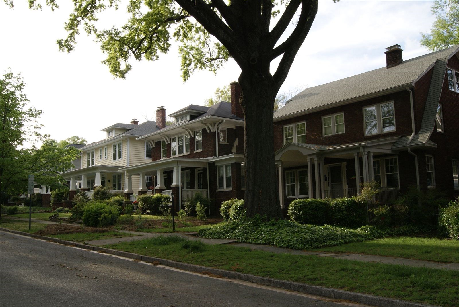 Locations Hub - Trinity Park Neighborhood