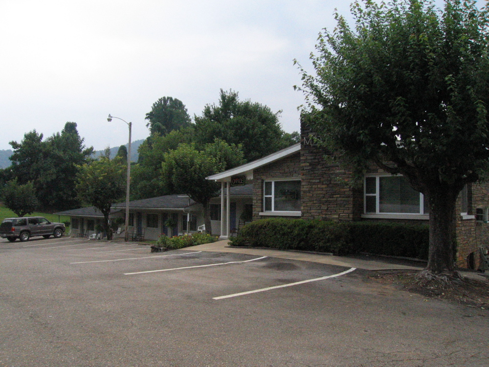 Locations Hub - Azalea Motel