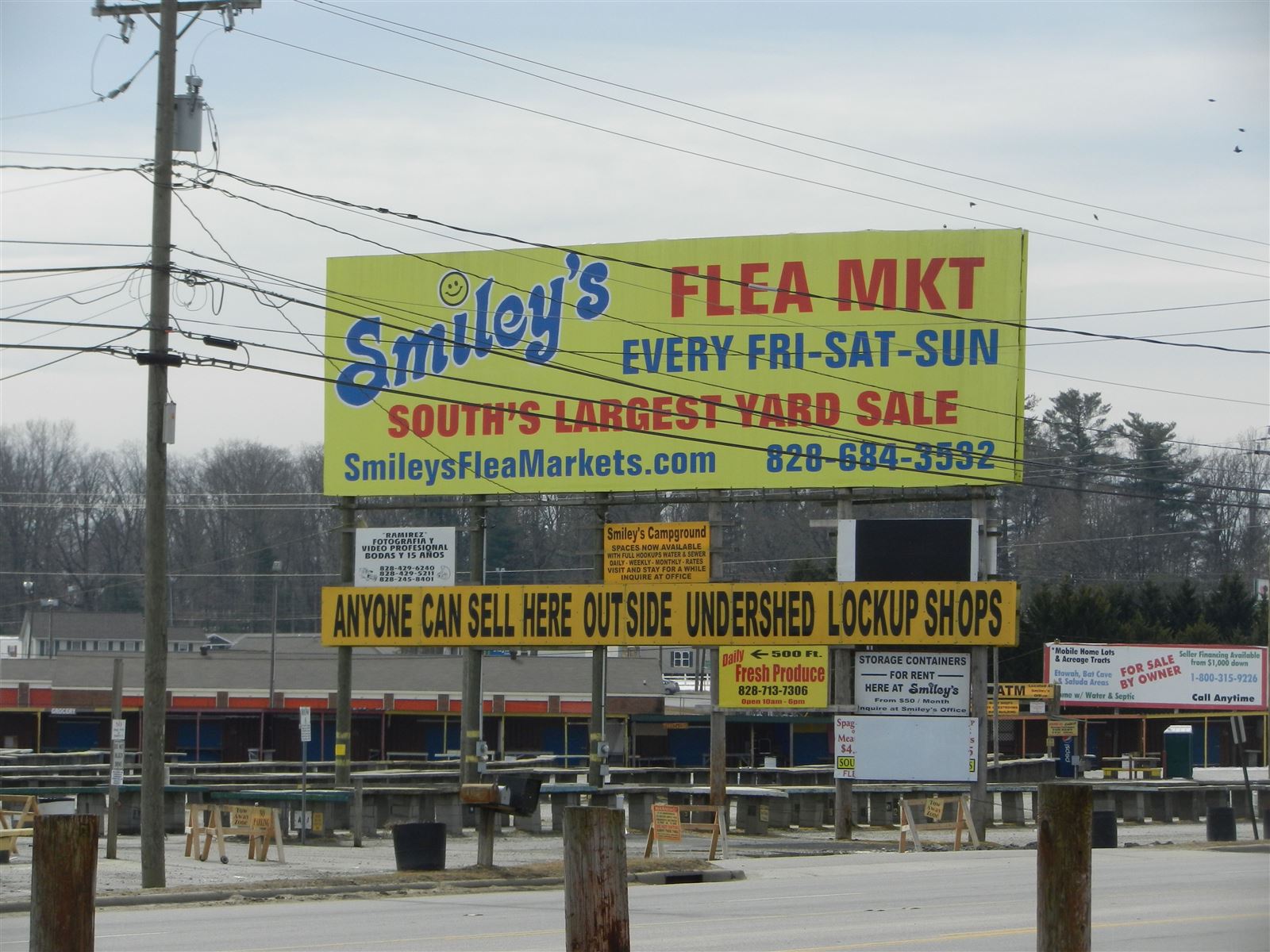 Locations Hub - Smiley's Flea Market